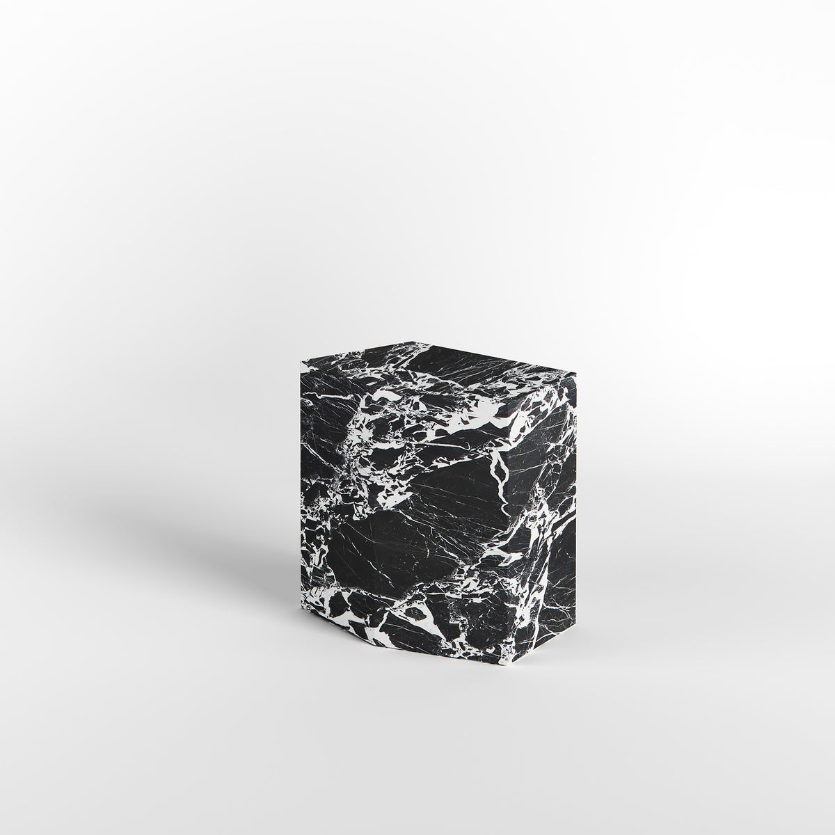 Cinque Plinth – Just Adele
